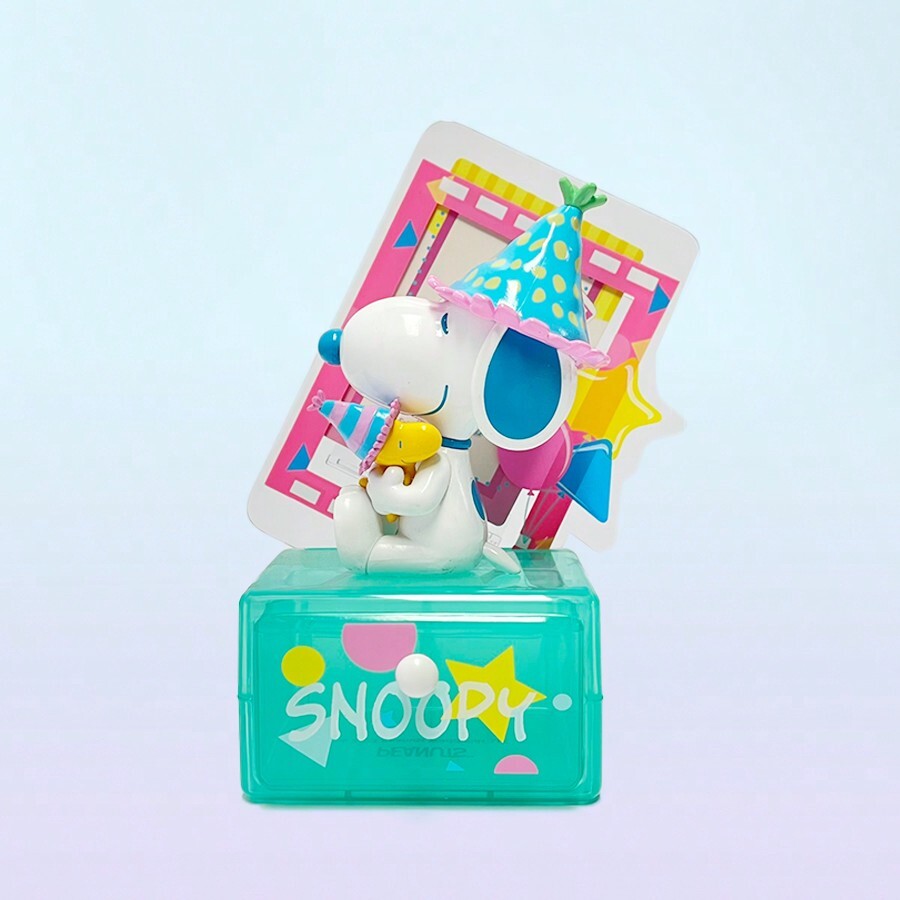 Miniso Snoopy Toy Party Theme Blind Box Swing New Hand -Office Toy Is ...