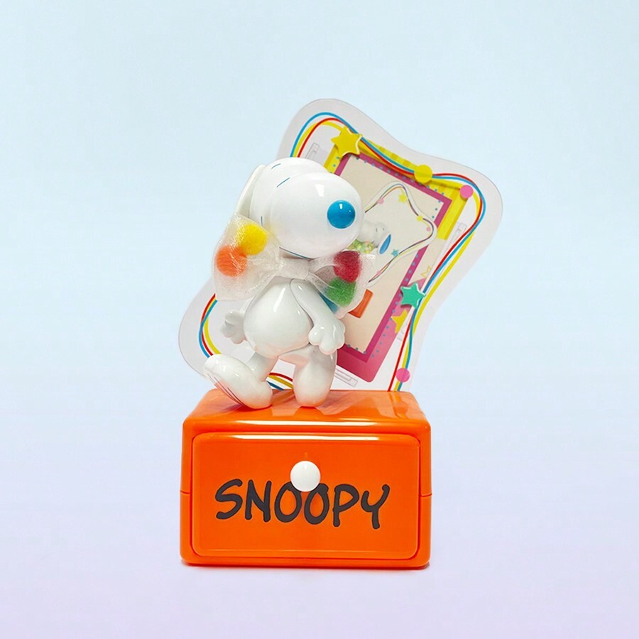 Miniso Snoopy Toy Party Theme Blind Box Swing New Hand -Office Toy Is ...