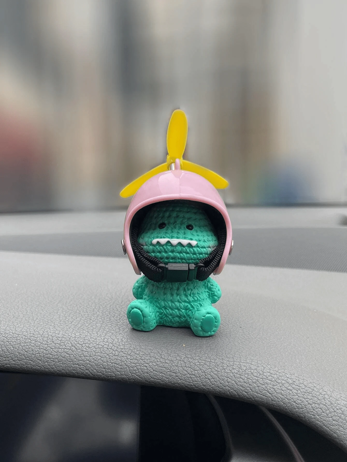 Cute Dinosaur Design Car Ornament With Helmet, Cute Car Decor ...