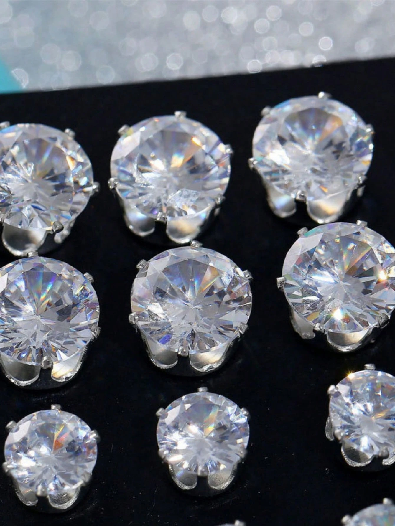 24 Pieces Of Fashionable And Versatile Imitation Diamond Earrings Set ...