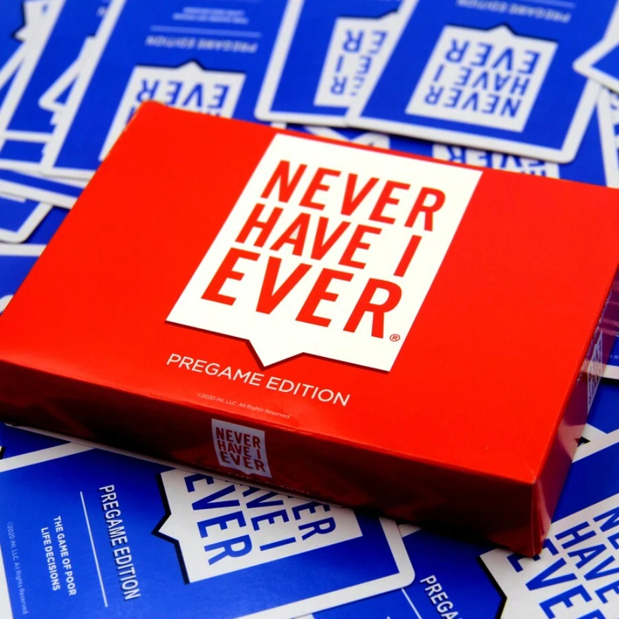 Never Have I Ever Family Edition Pocket en Pregame Edition Kaartspellen ...