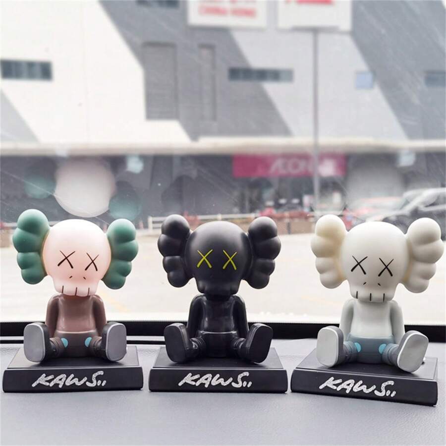 KAWS 1pc KAWS Doll XX Eyes Car Ornaments Cartoon Cowes Bobblehead Doll ...