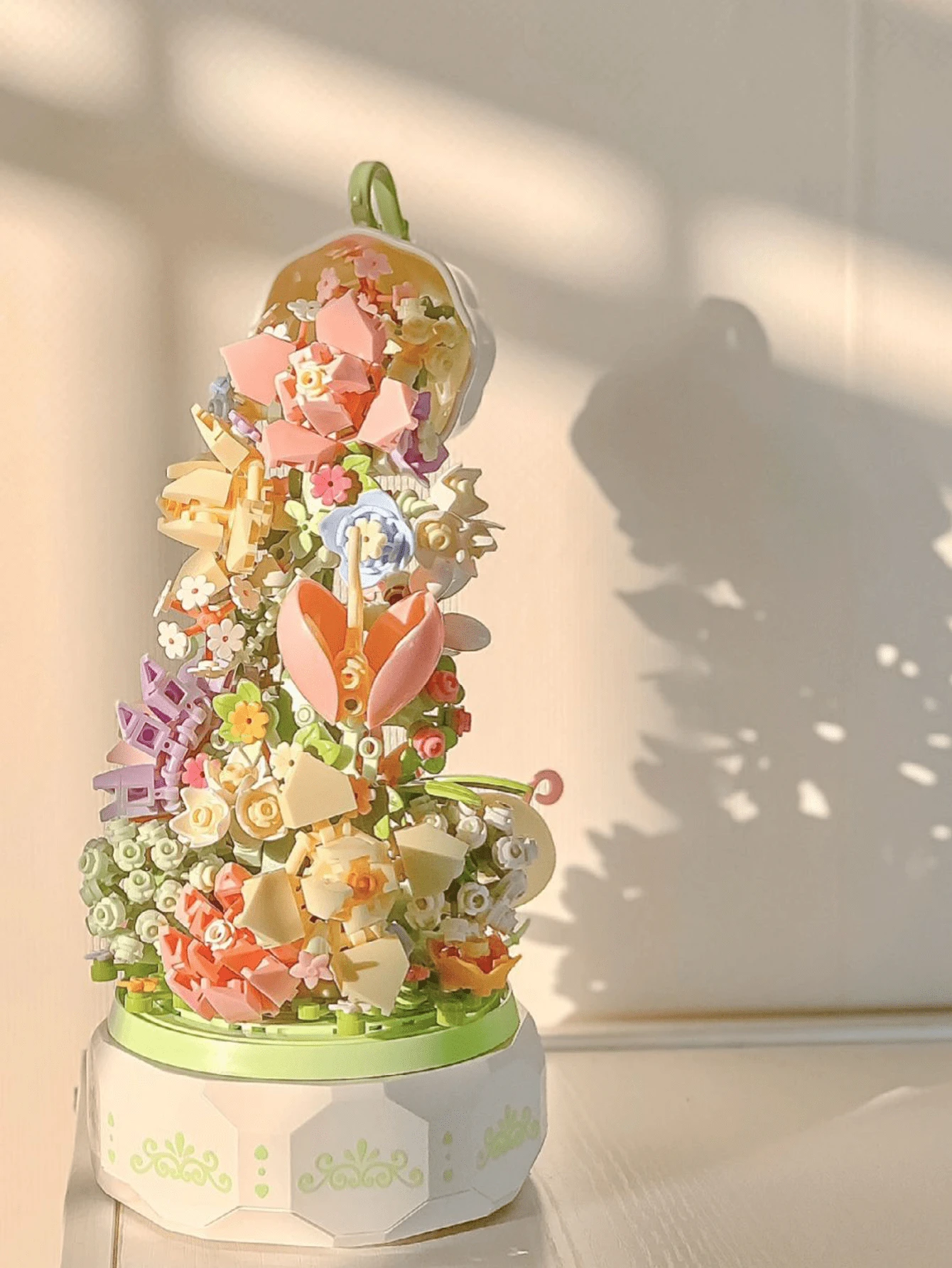 575pcs Flower & Tea Melody Music Box Building Blocks, Rotating Carousel ...