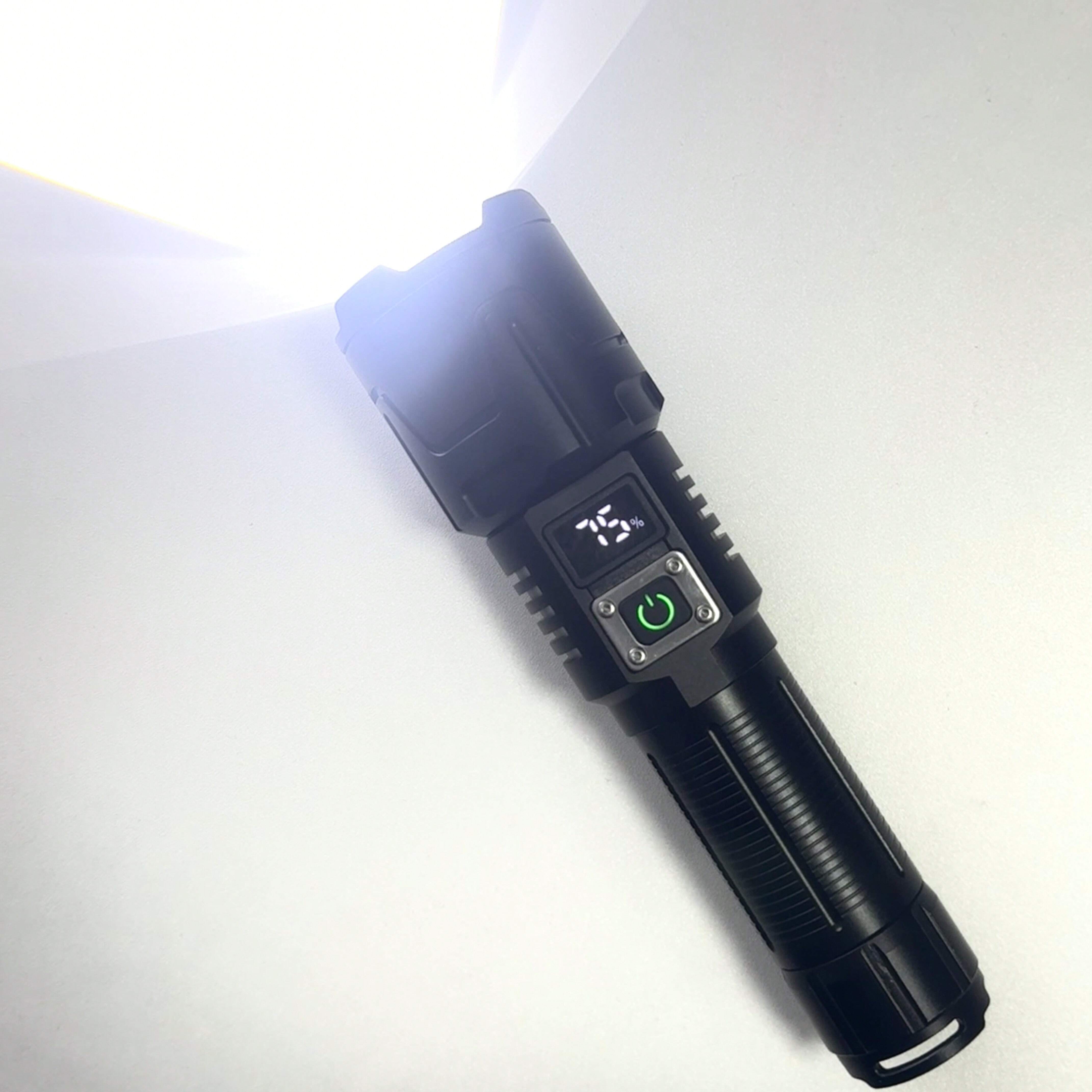 Linterna LED talla grande potente, recargable por USB, con zoom de ...