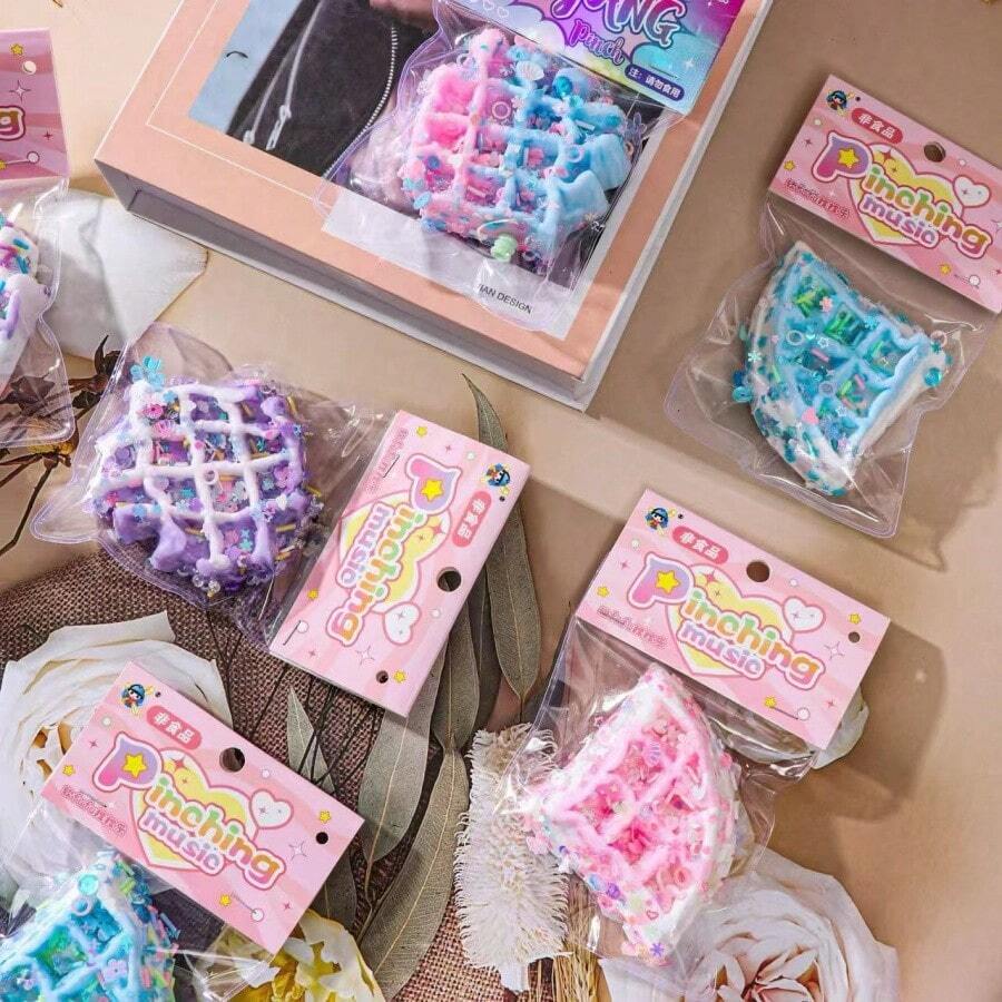 Waffle Squishy Toy, Realistic Fake Food Squeezing Decompression Stress ...