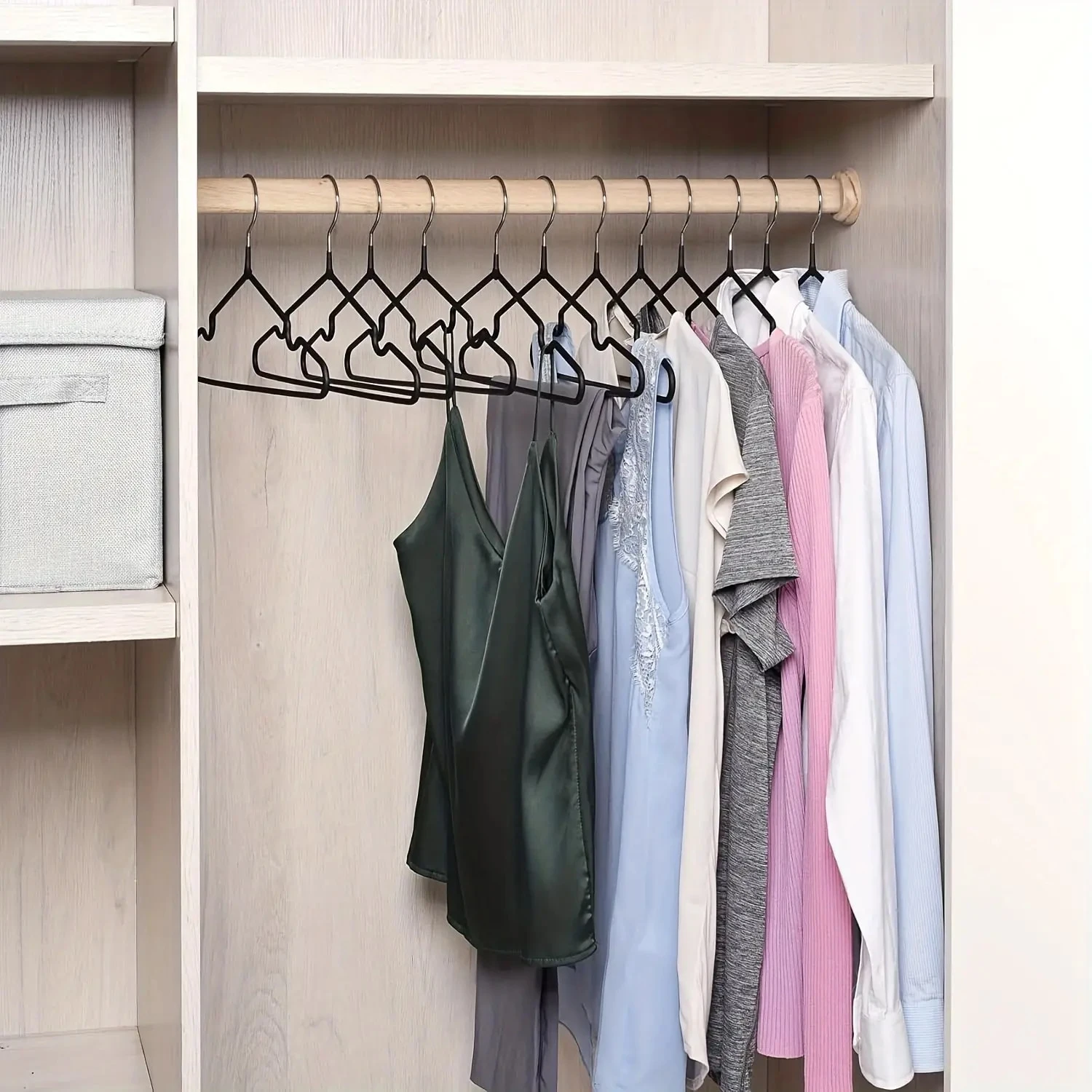 10pcs/20pcs Non-Slip Heavy Duty Clothes Hangers, (15.75"*7.87"), 30-40g ...