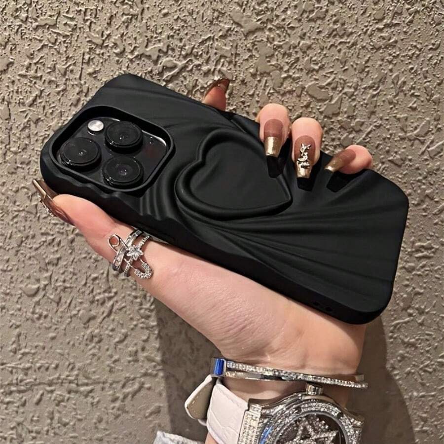 Minimalist Black Matte 3D Heart Shape Phone Case For IPhone 16 Pro Max ...