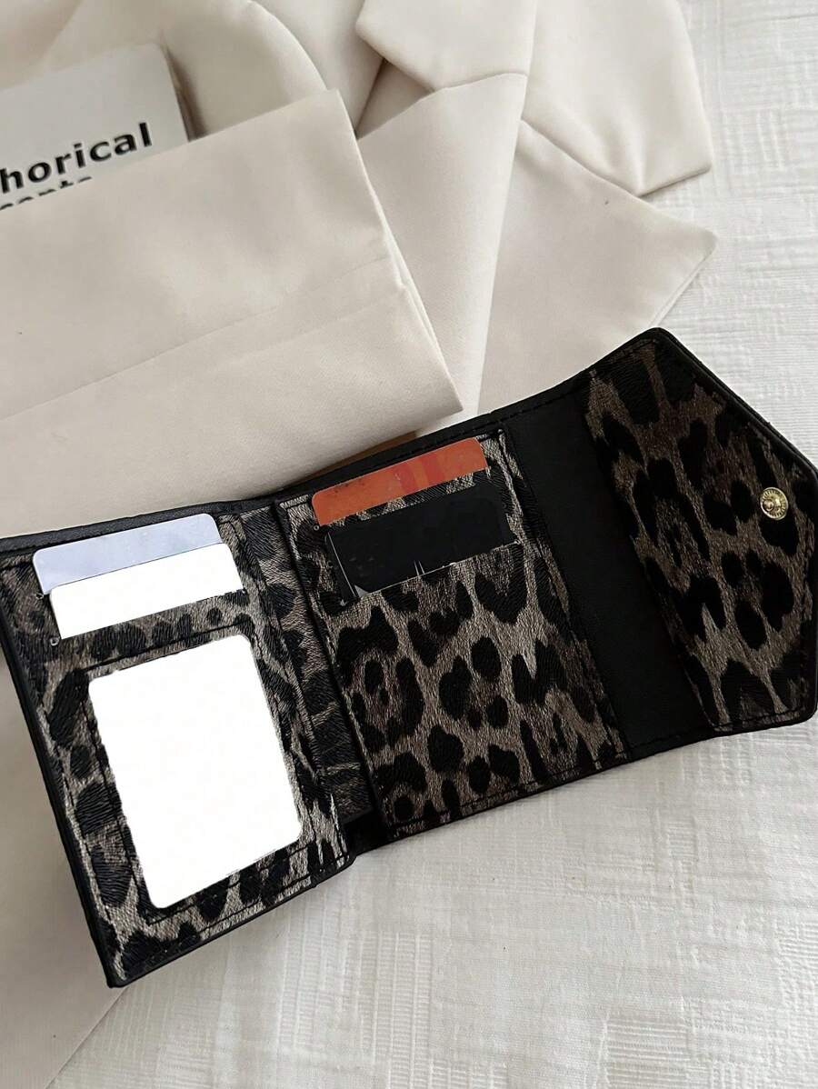 Women's Multi-Card Slots Print Trifold Wallet Leopard Valentine Day ...