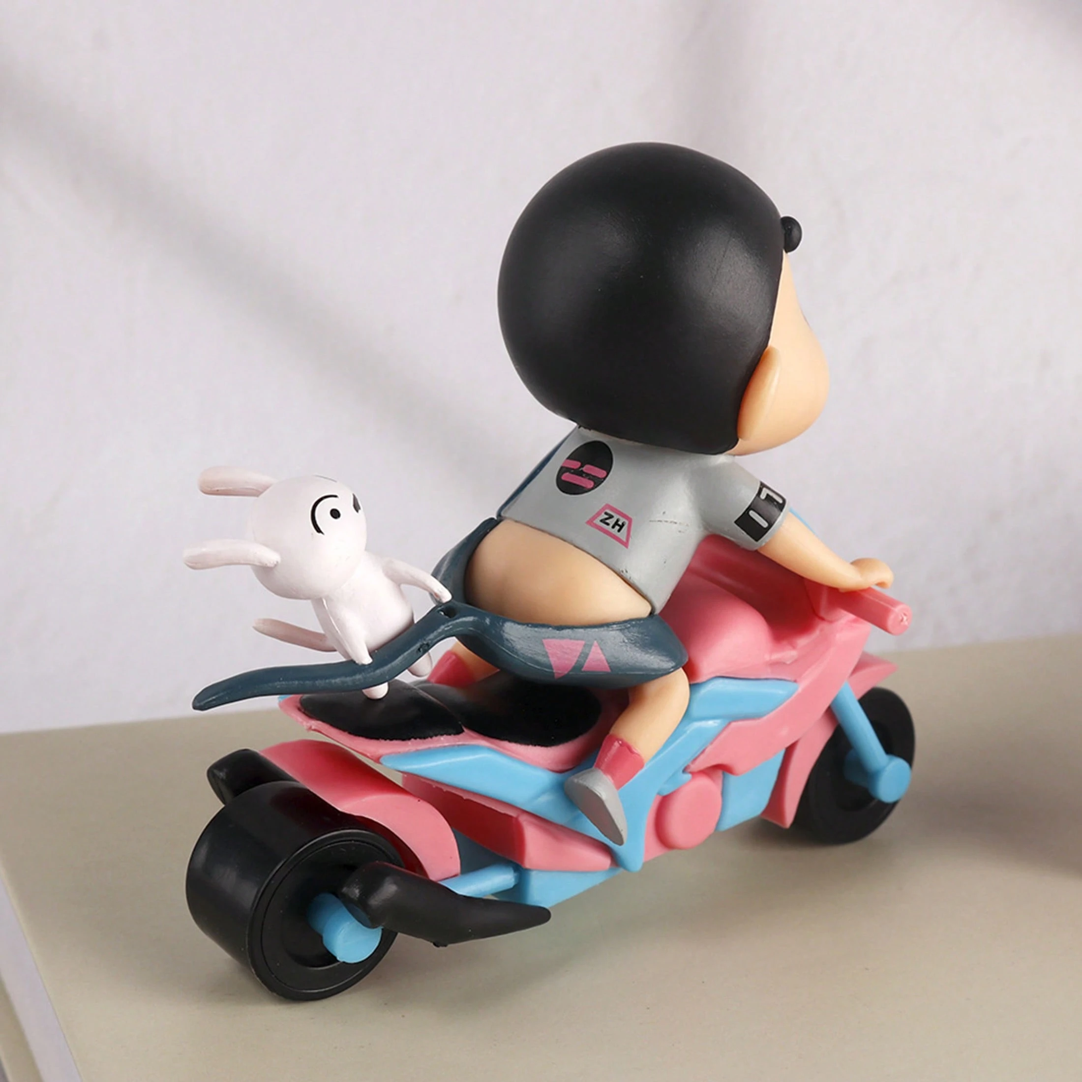 CRAYON SHINCHAN Crayon Shin Chan, Motorcycle Shin Chan, Figurine ...