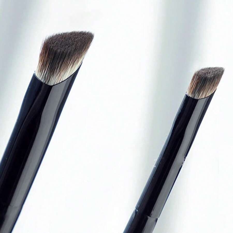 Small Triangle Makeup Brush, Brightening Brush, Concealer Brush ...