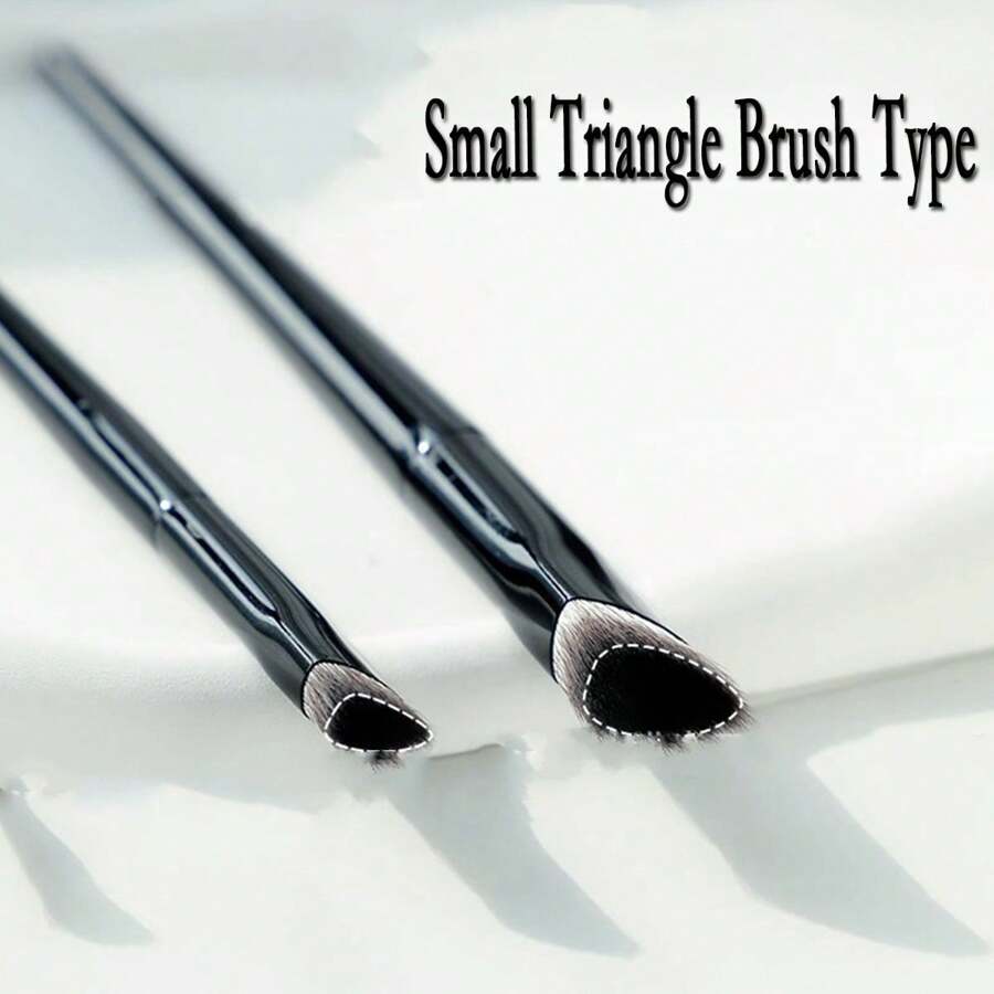 Small Triangle Makeup Brush, Brightening Brush, Concealer Brush ...