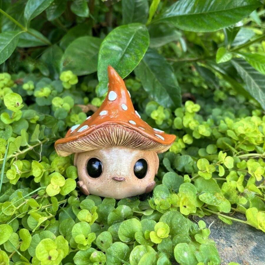 Cute Garden Gnome Figurines, Lovely Mushroom Decor Miniature Gnome ...