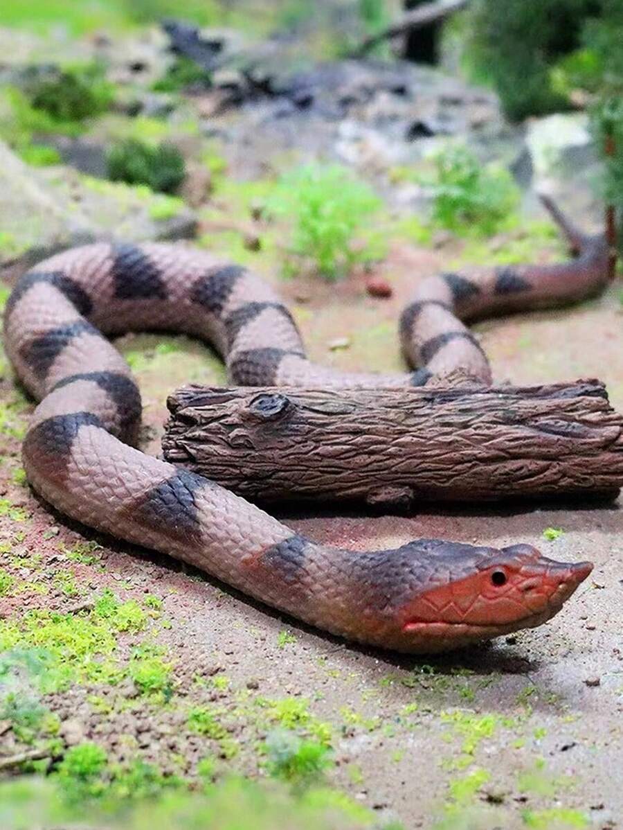 1pc Realistic Fake Snake Model, Five-Step Snake Lifelike Wild Animal ...