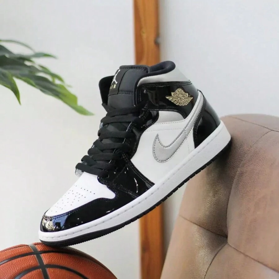 Nike Nike Air Jordan 1 Mid SE Patent Black White Metallic Silver ...
