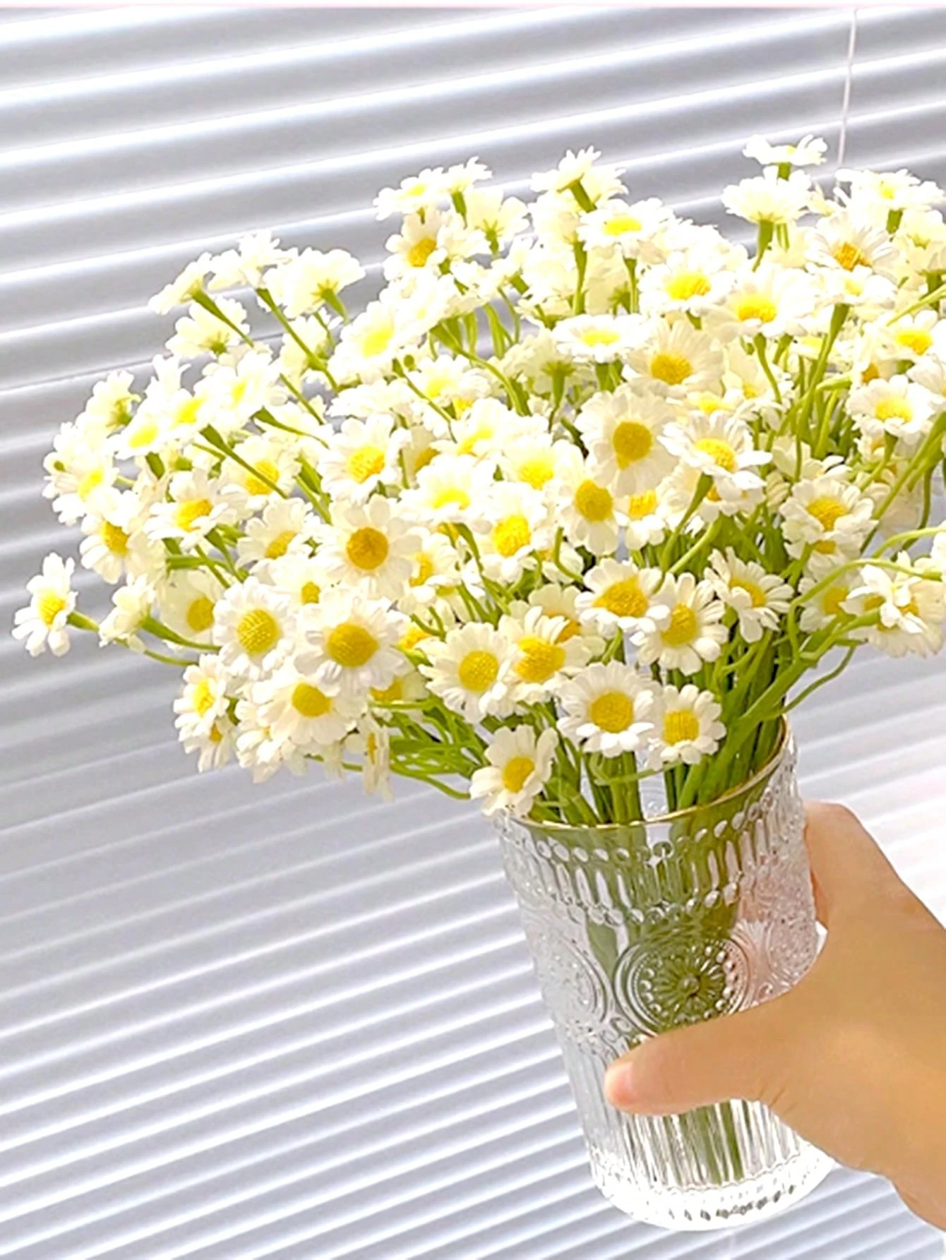 12 Pieces, Artificial Chamomile Fake Flower, Small Daisy Fake Flower Decoration, Green Plant ...