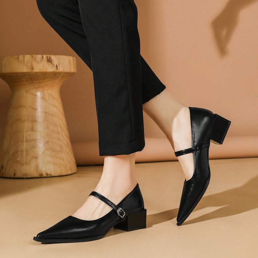 Chaussures Mary Jane vintage à bout pointu, doux, à une bride, à bouche ...