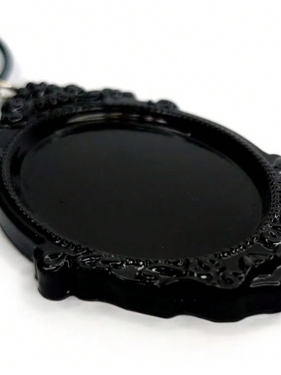 Lindo Colar Pingente Arte Chuck O Boneco Assassino Resinada | SHEIN Brasil