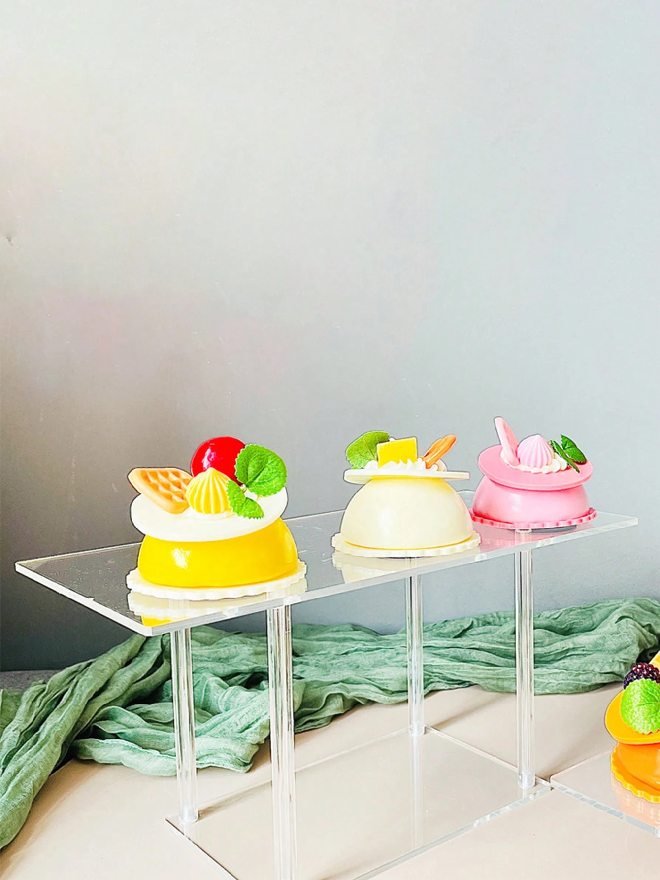 1pc Transparent Acrylic Display Stand, Square Acrylic Cupcake Display ...