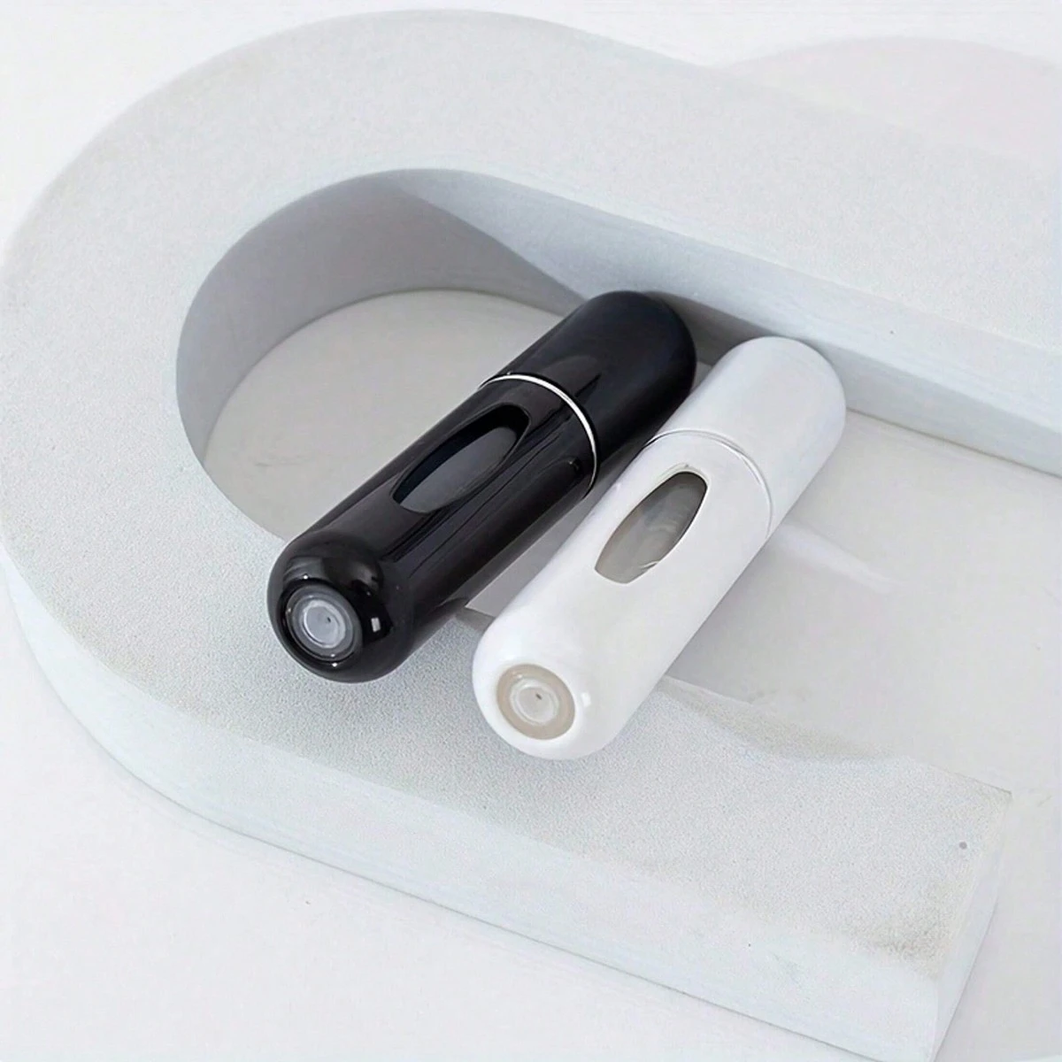 5ml Mini Bottom Easy Pump Refillable Spray Bottle Light Perfume Bottle ...