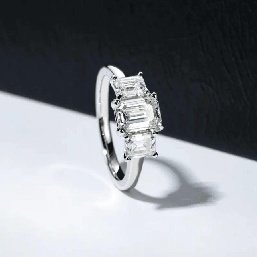 Luxurious And Elegant Promise Ring With Shimmering Cubic Zirconia ...