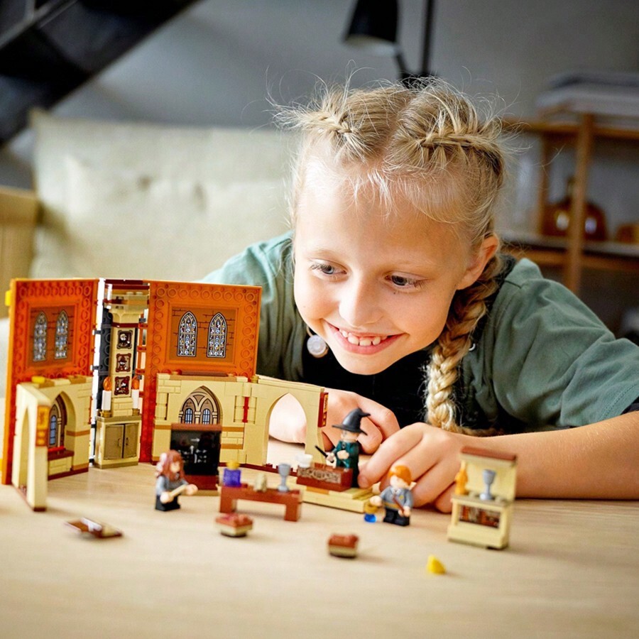 LEGO Lego 76382 : Transfiguration Class Boys And Girls Educational ...