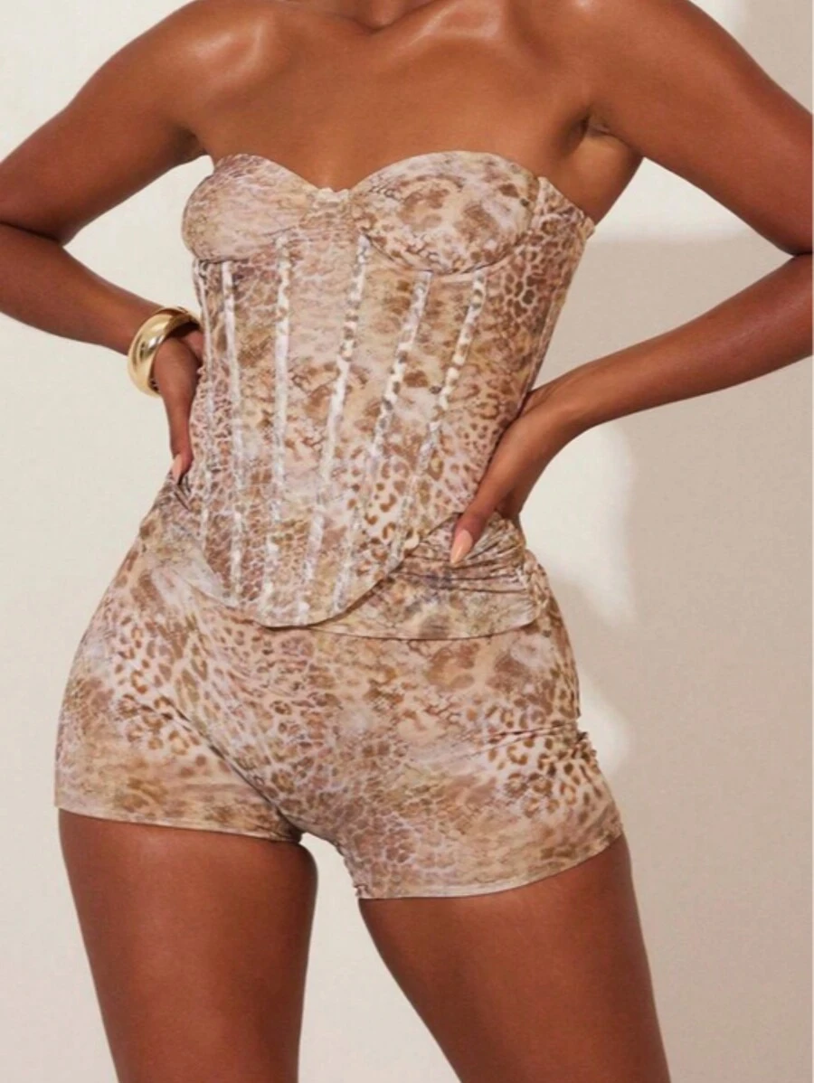 Strapless Animal Print Bustier And Shorts Set – Bold Two-Piece Outfit For Fierce Styling | SHEIN USA
