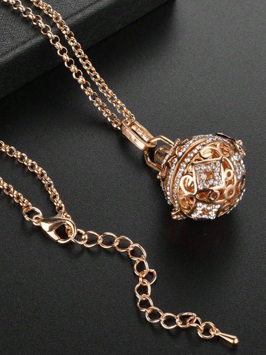 1 Pc Essential Oil Diffuser Necklace, Floral Hollow Ball Pendant ...