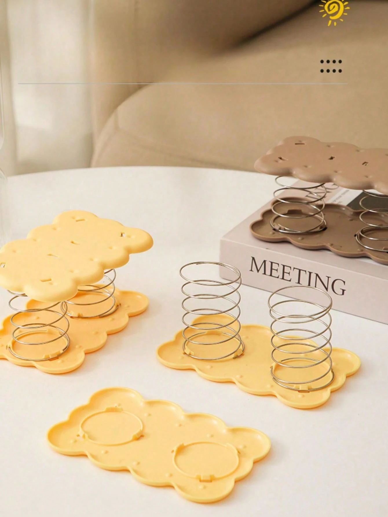 Creative Automatic Lifting Paper Towel Holder With Elastic Spring, One ...