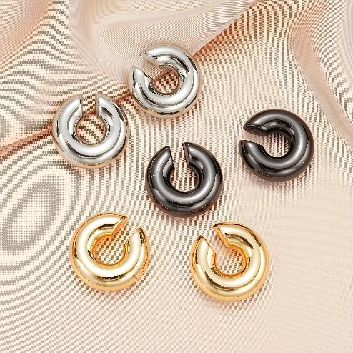 17KM 6pcs/Set Fashion Personality Thick Hollow C-Shape Clip-On Earrings ...