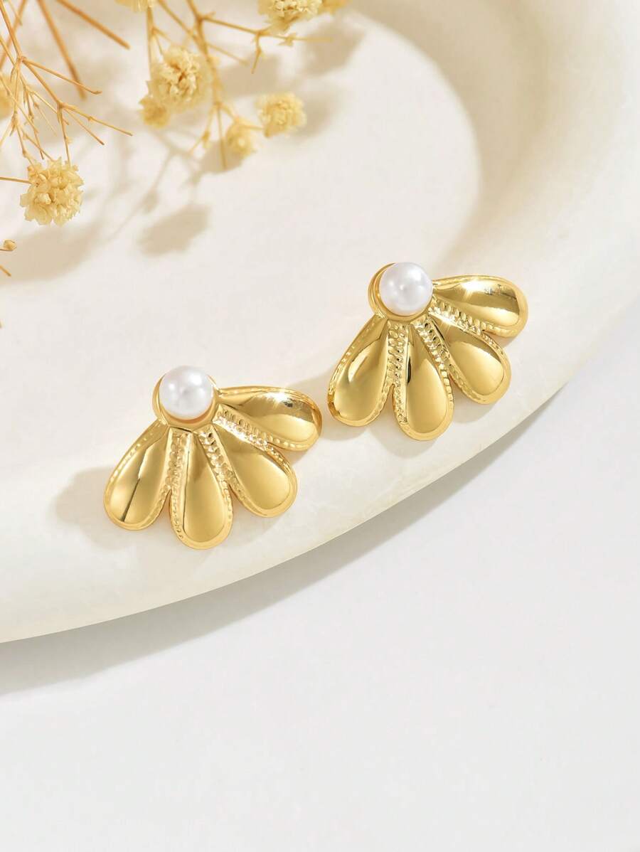 Elegant Retro 4-Leaf Flower Petals Inlaid Faux Pearl Stud Earrings, Low ...