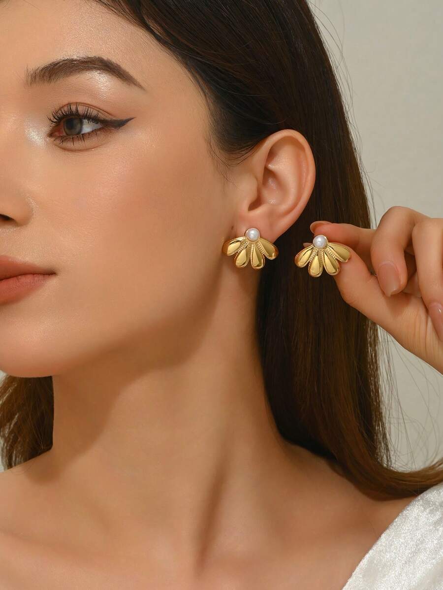 Elegant Retro 4-Leaf Flower Petals Inlaid Faux Pearl Stud Earrings, Low ...