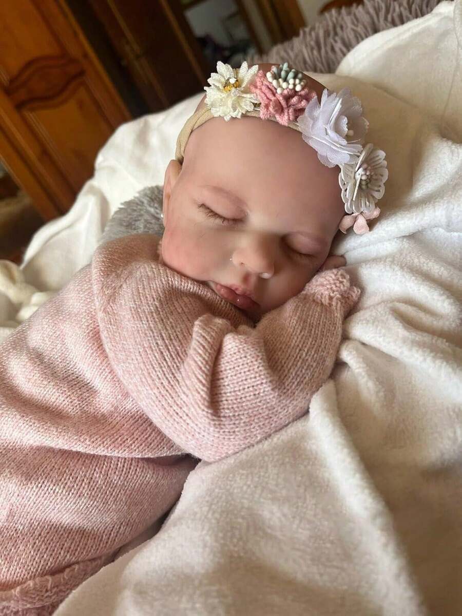 Reborn Dolls Girl a le corps le plus doux comme un vrai bébé endormi Reborn Babies Silicone Doll ...