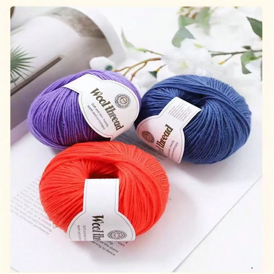1 Set Of 10 Mixed Wool Yarn Skeins, Total Weight 1.1 Lbs, With Various ...