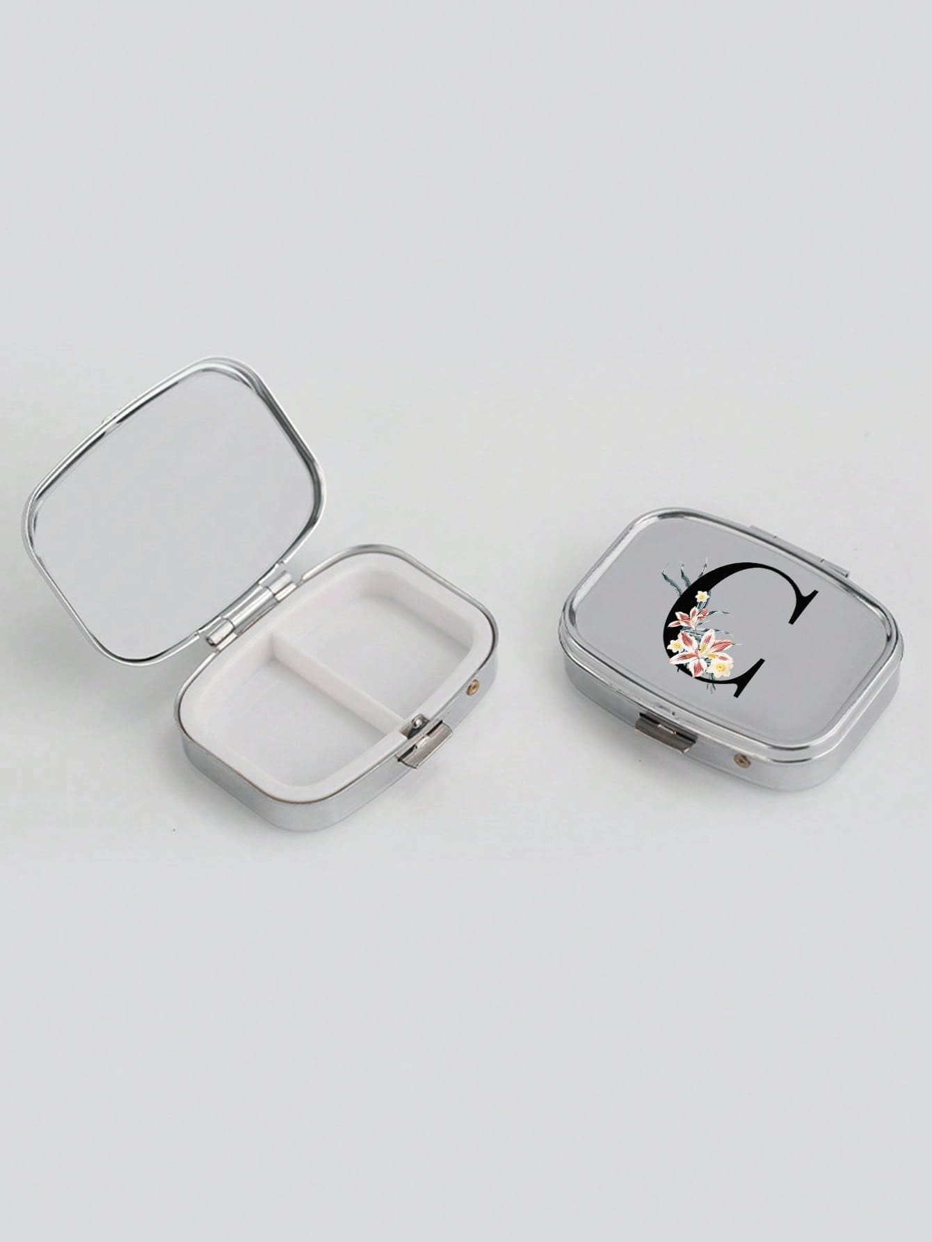 Daisy Flower Letter Pattern Square Pill Box, 2 Portable Pill Storage ...