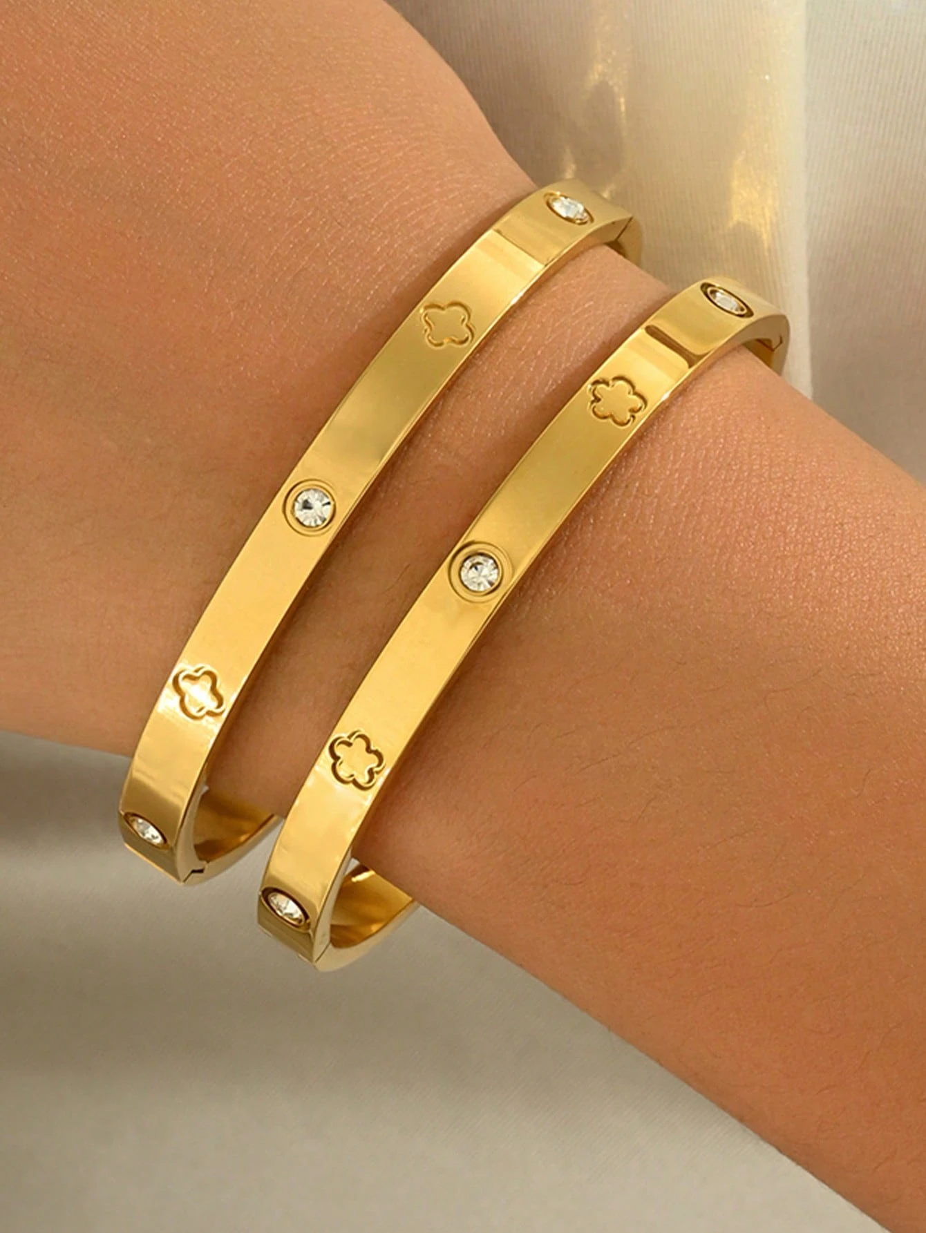 2 Pieces Stainless Steel Bracelet Set,Four Leaf Clover Nail Bracelet ...