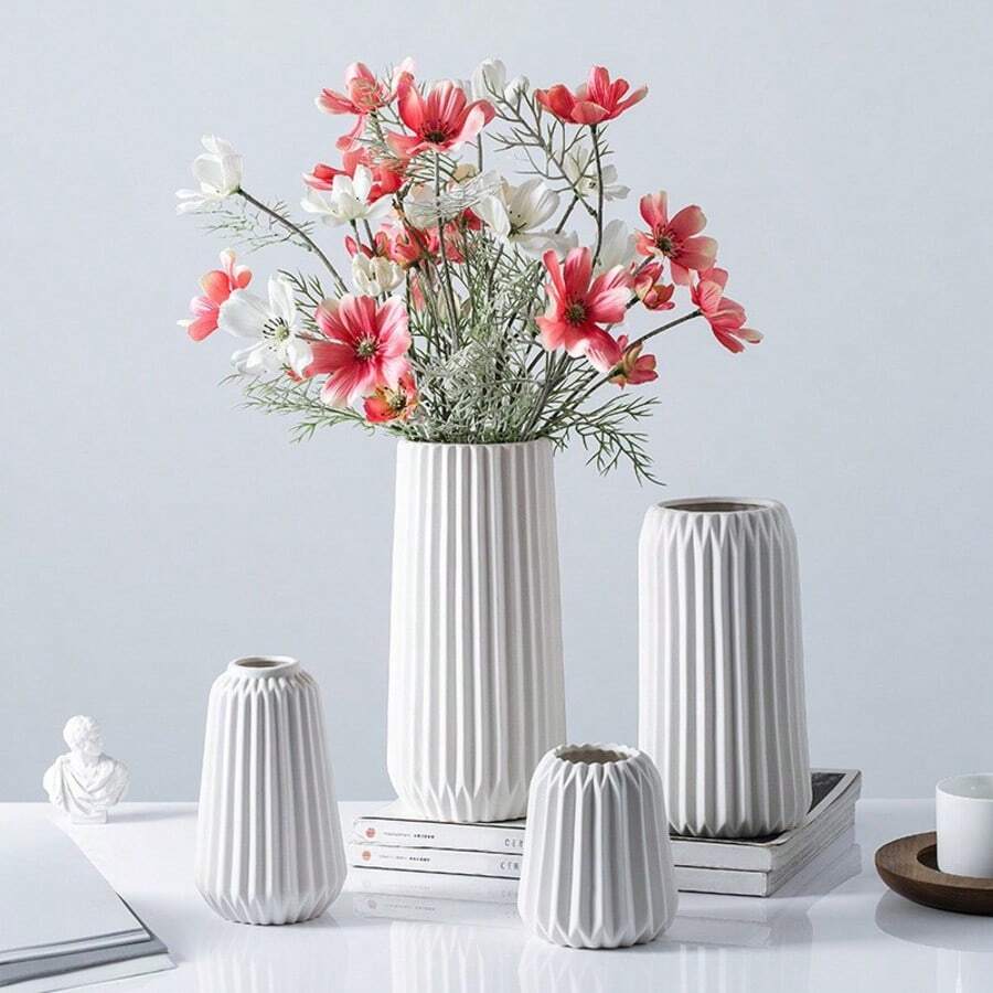 1 Piece Nordic Creative Black Vertical Stripes Ceramic Vase Theater ...