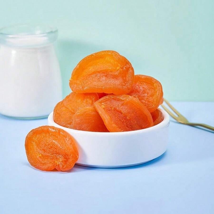 Dried Red Apricots Are Seedless, Soft, Sweet And Satisfying Snacks ...