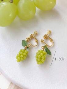 2 Pcs Fresh Summer Cute Resin Green And Purple Grape Fruit Drop Clip ...