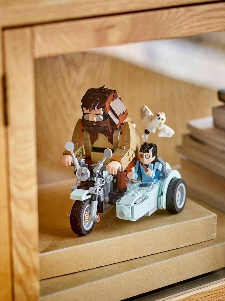 LEGO 76443 Hagrids And Harry's Motorcycle Journey Harry Potter Series ...