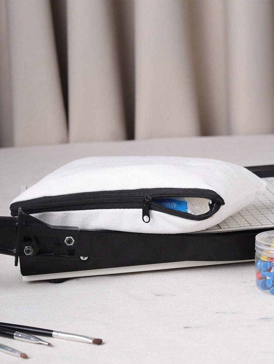 Outdoor Travel Offices Carry Small-Capacity First-Aid Kits, Portable ...