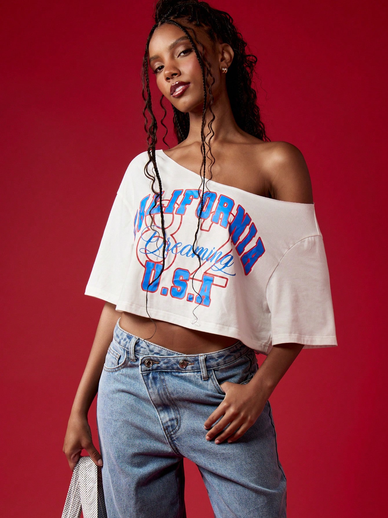 Off Shoulder Varsity College Crop Top｜MISSGUIDED