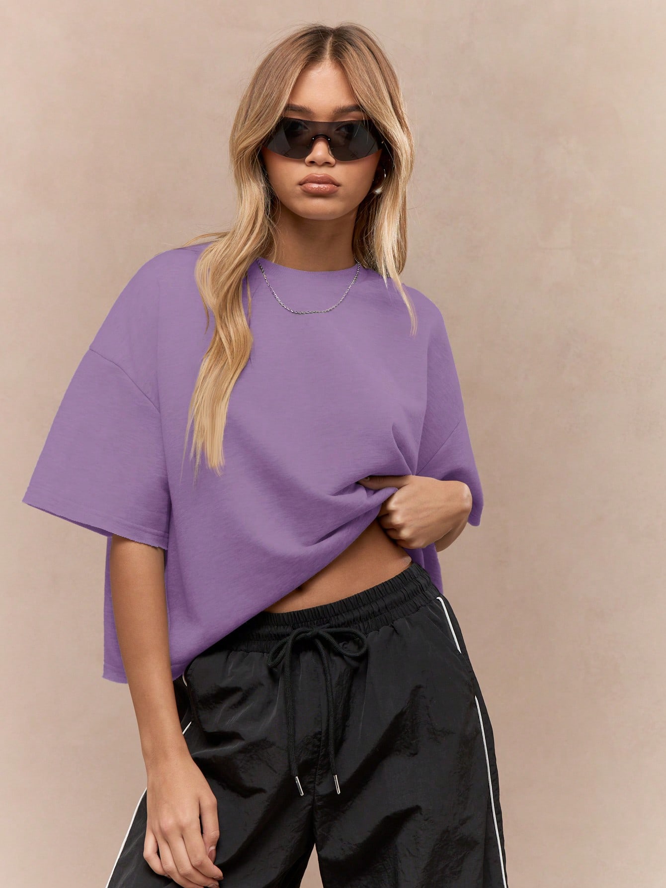 MISSGUIDED Loopback Crop Short Sleeve Raw Hem Tee｜MISSGUIDED