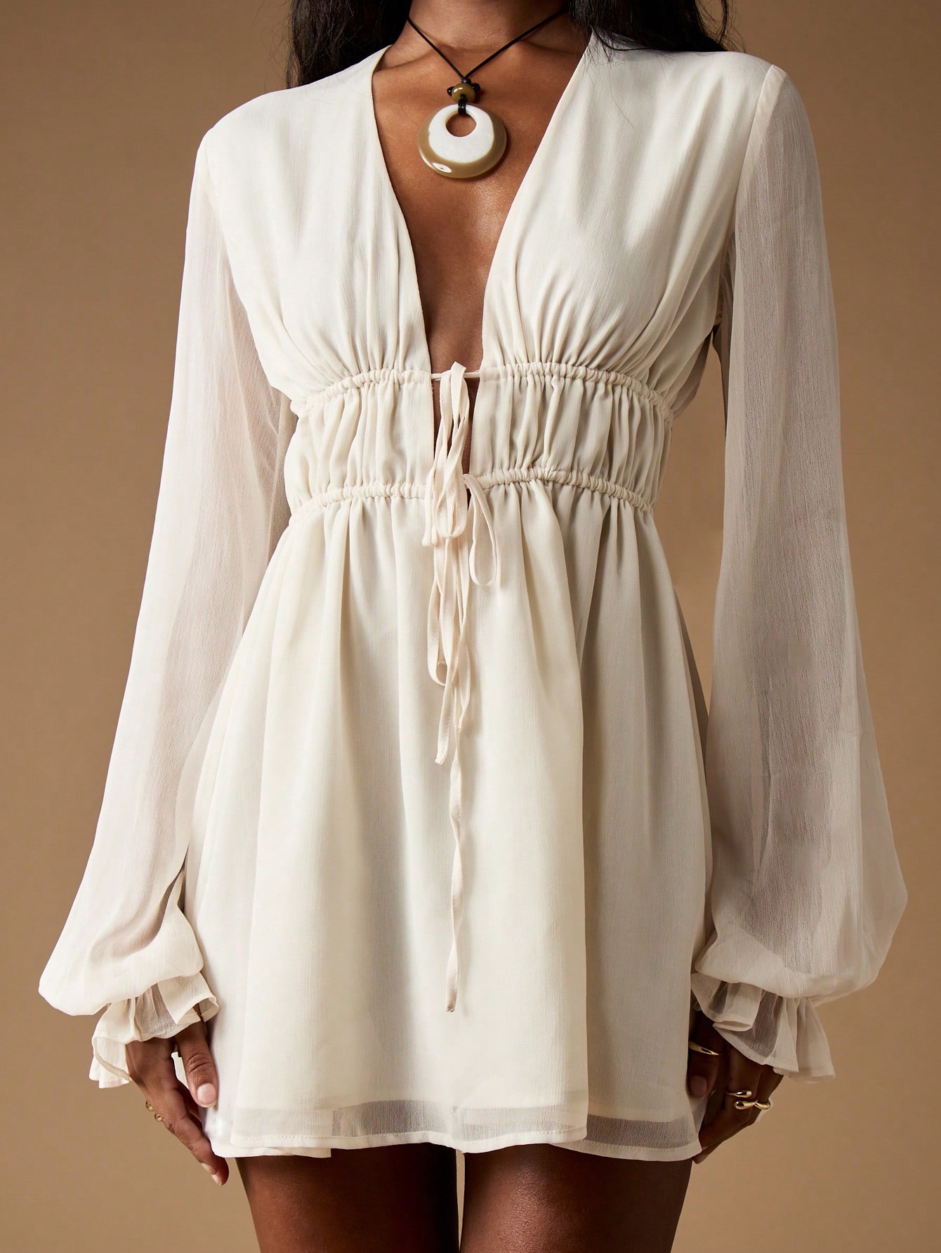 MISSGUIDED Empire Waist Chiffon Mini Dress With Balloon Sleeves And ...