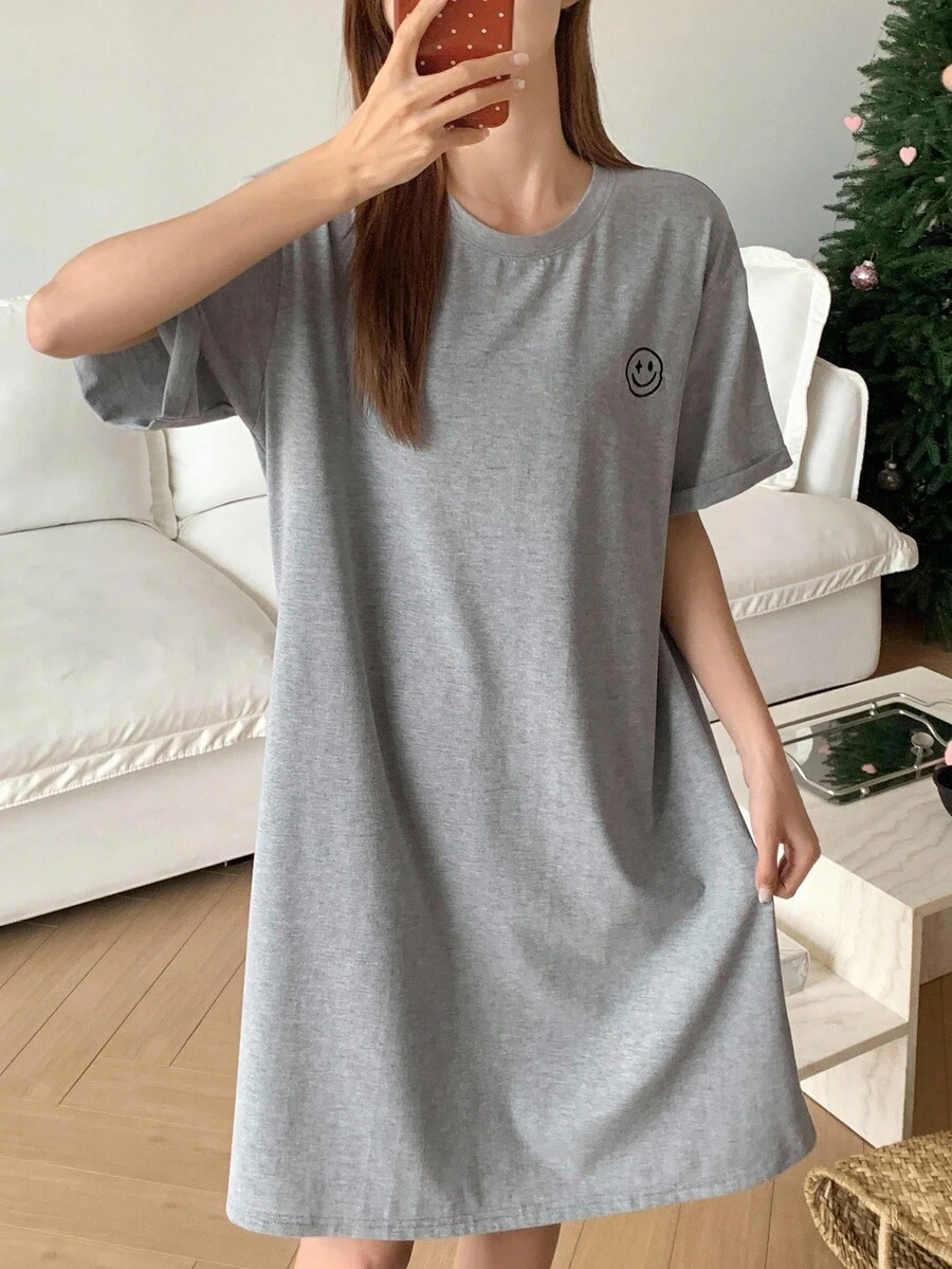 DAZY Vestido de ropa de casa con bordado de expresión linda minimalista ...