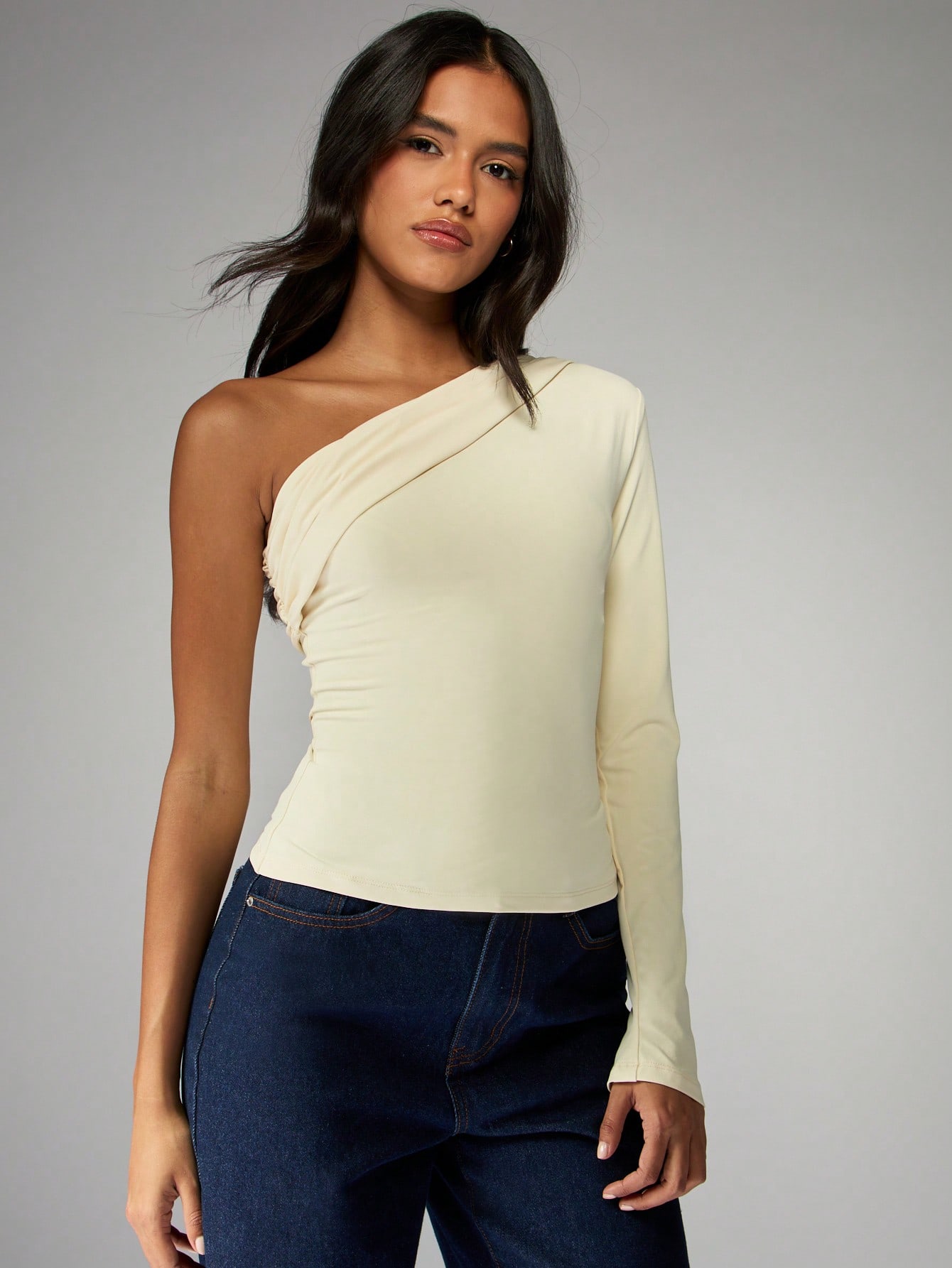 MISSGUIDED One Shoulder Ruched Bodysuit With Long Sleeve｜MISSGUIDED