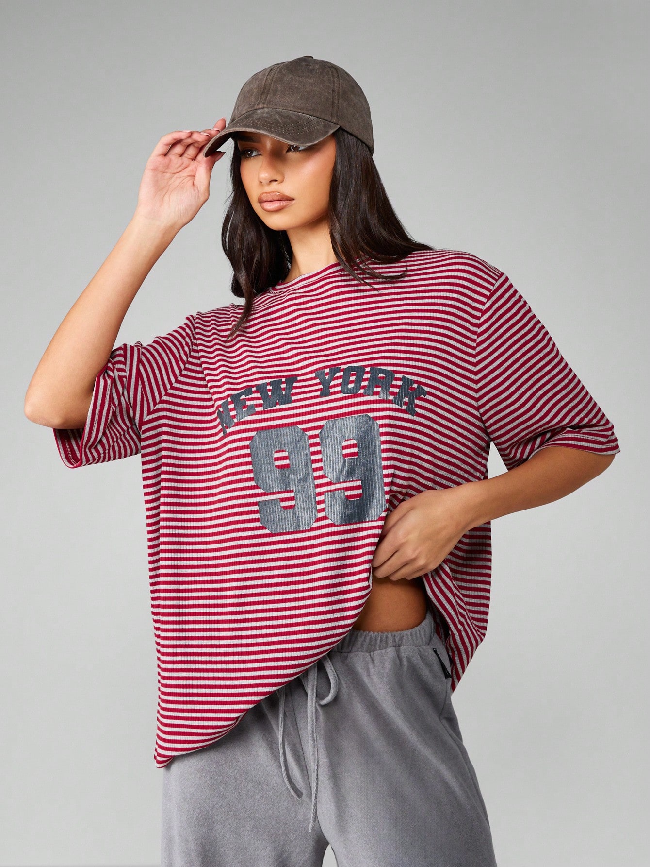 MISSGUIDED Red Striped T-Shirt With Varsity Number Print｜MISSGUIDED