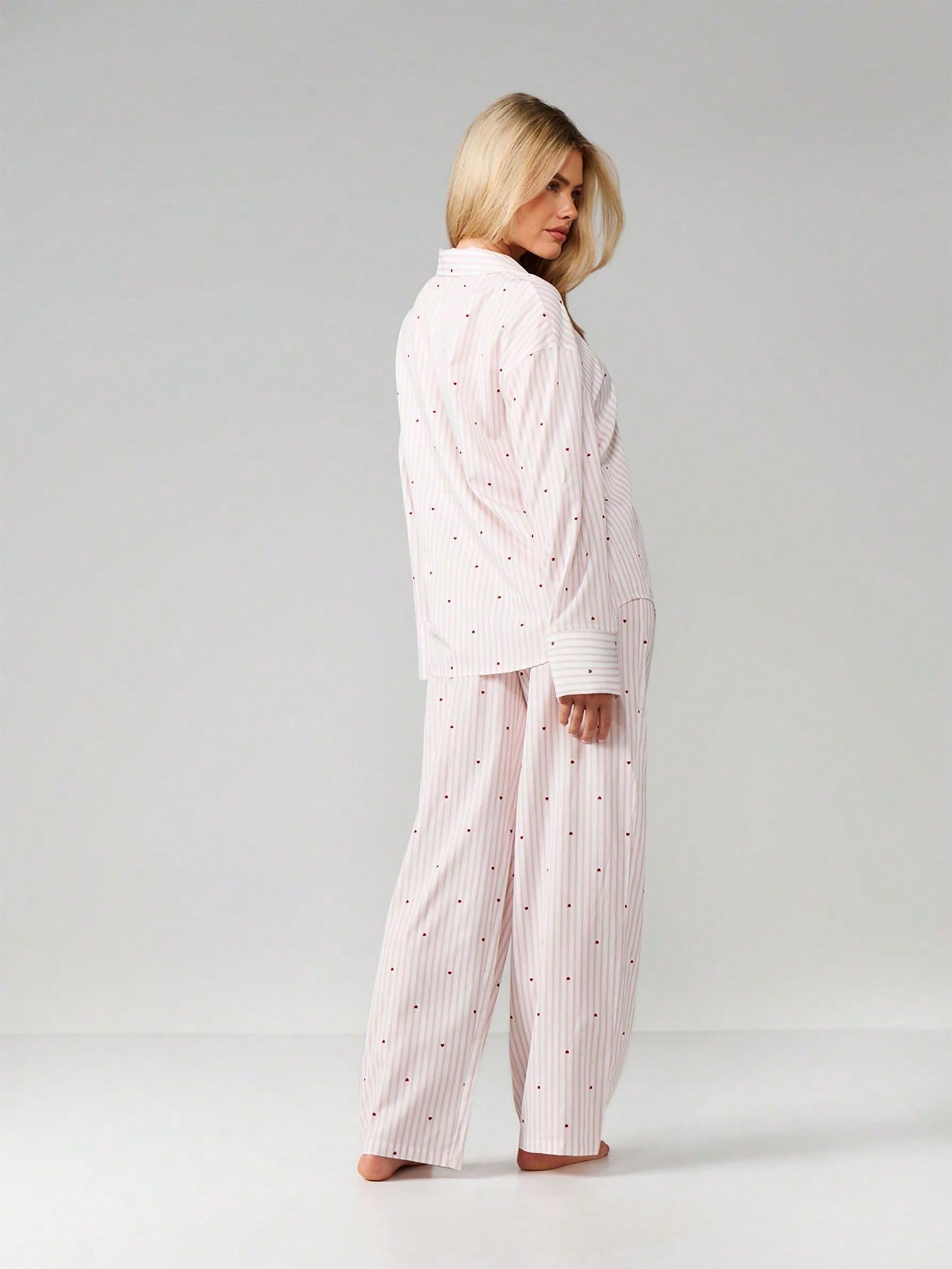 MISSGUIDED Striped Heart Print Pajama Set With Button Top｜MISSGUIDED