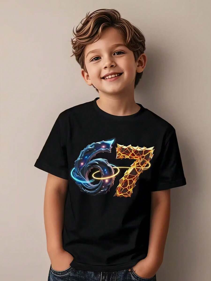 Young Boy Casual Fashionable Creative Personalized Refreshing ...