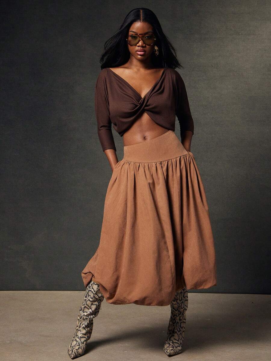 NYA SZN Hoher Bubikragen Rock in Braun, schick, elegant für ...