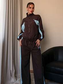 Bris Aura Nylon Jogginghose mit Kordelzug, Kontrastpanelen und weitem ...